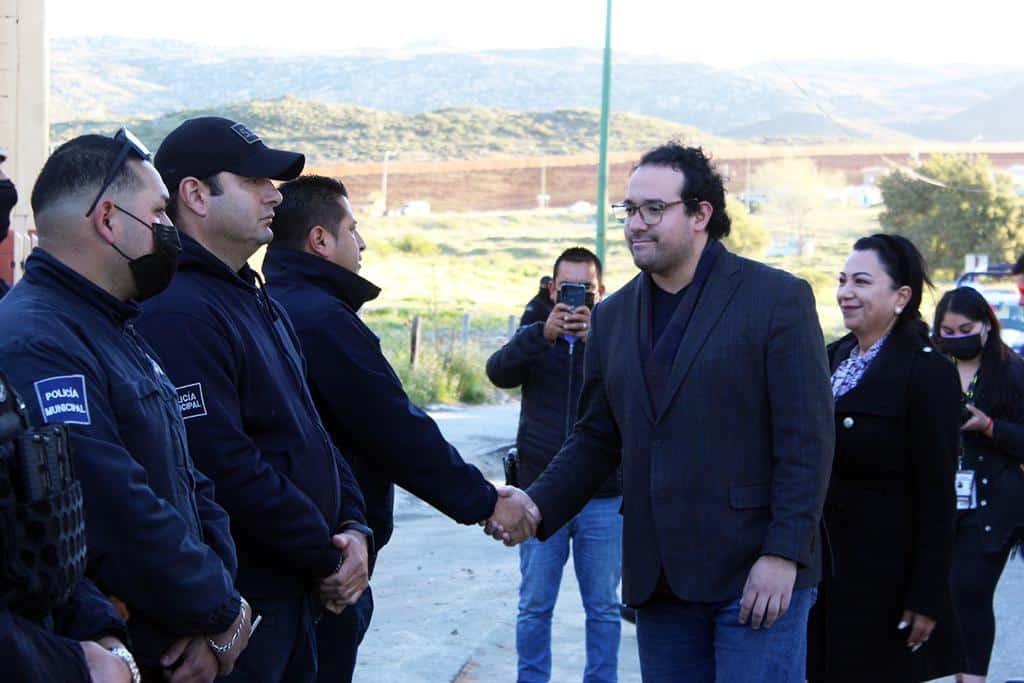 Realizan pase de revista para presentar a la mtra. en derecho elsa ...